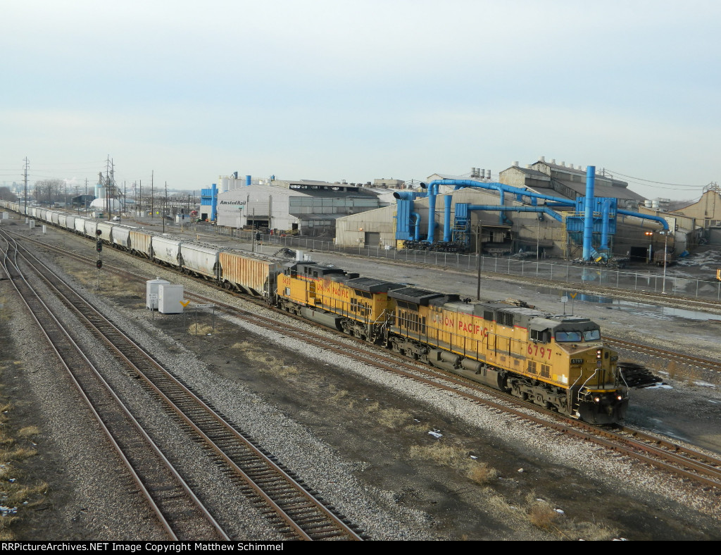 UP Grain Passing Amsted Rail